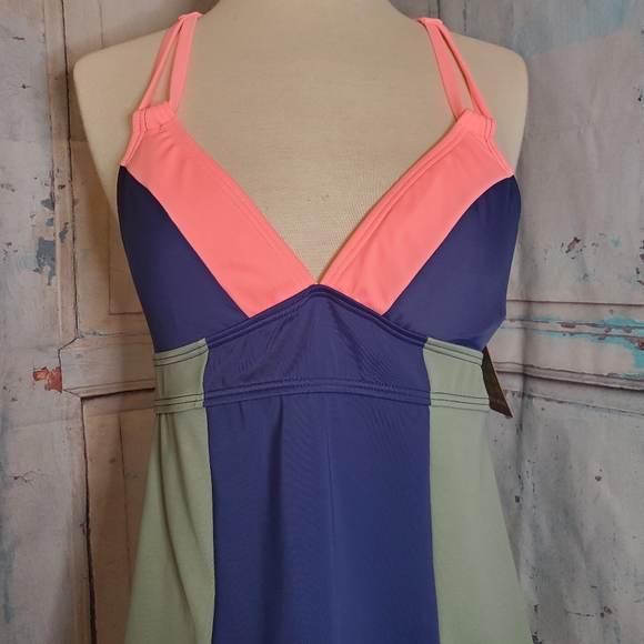 Title nine | Swim | Nwt Title Nine Pinkbluegreen Tankini Top | Poshmark